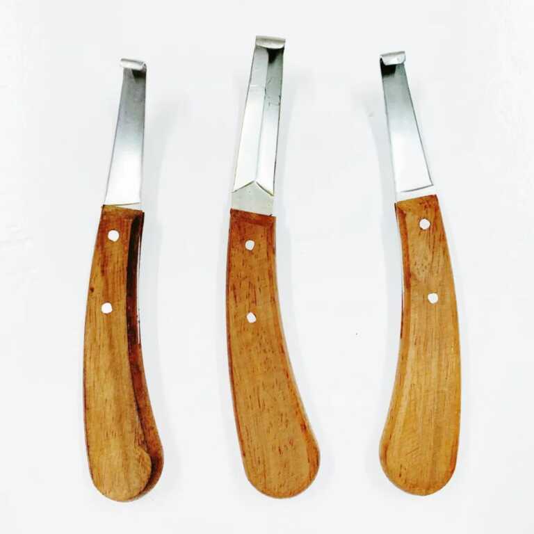 12 Restraining tools used in animals production and their uses